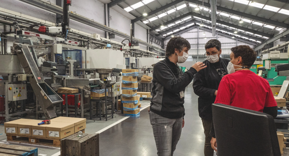 The New York Times takes a look at MONDRAGON's co-operative model — TU ...