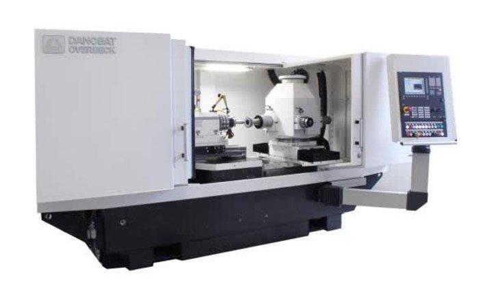 High-precision Danobat-Overbeck grinding machine for machining spindles ...