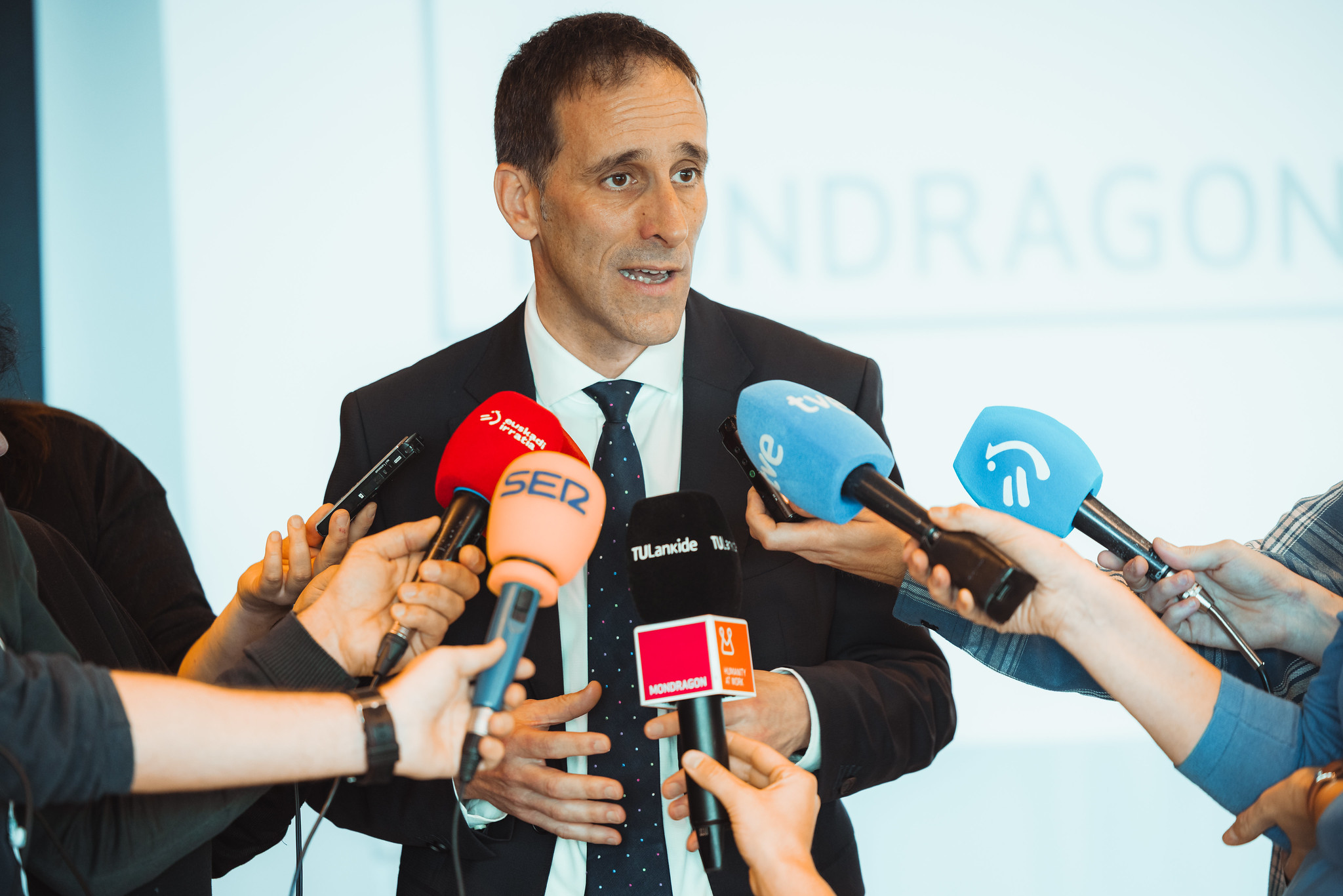 Pello Rodríguez realiza un encuentro con periodistas en la torre de ...