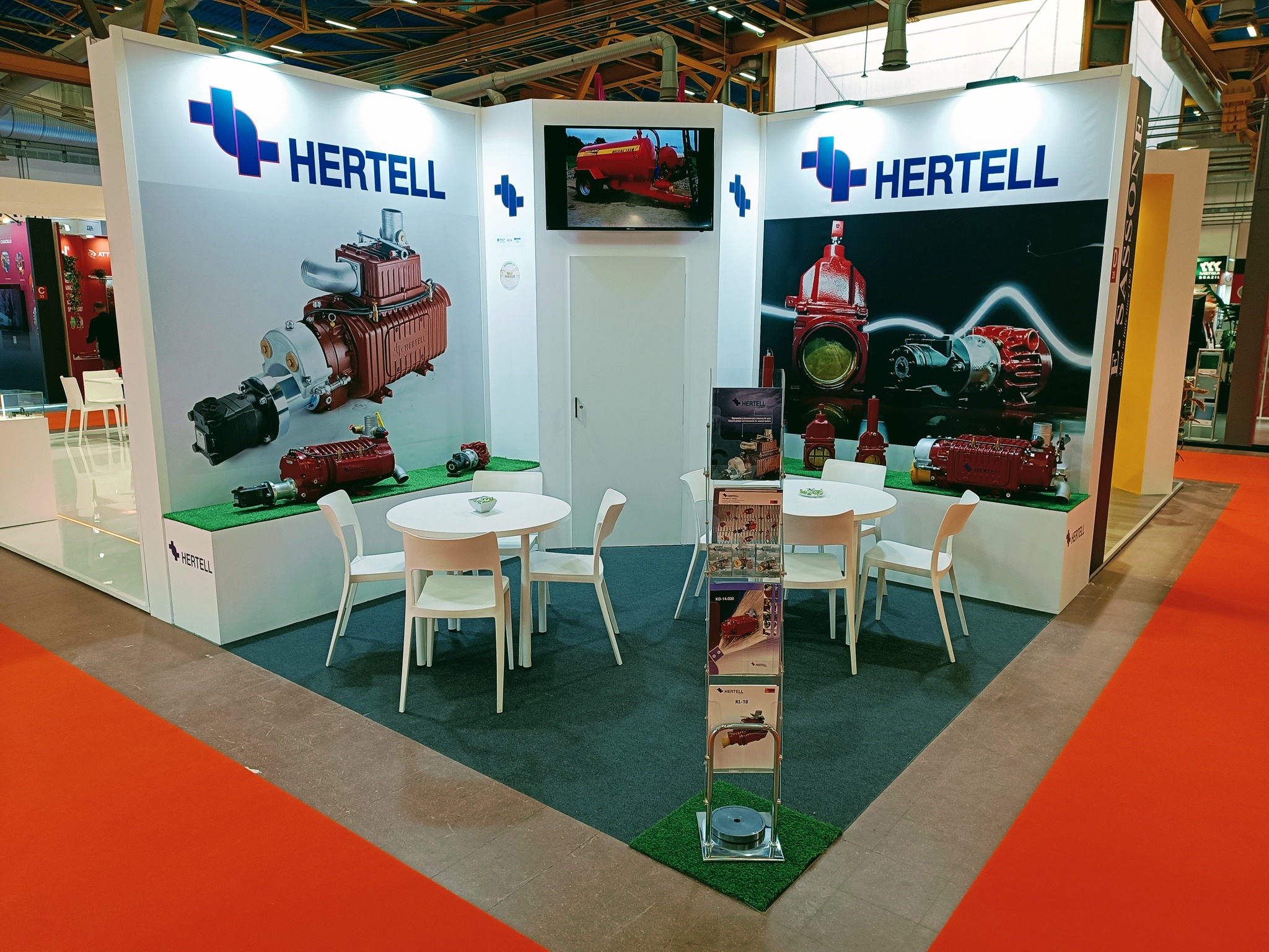 Hertell en la Feria EIMA International (Bologna, Italia) — TU Lankide ...