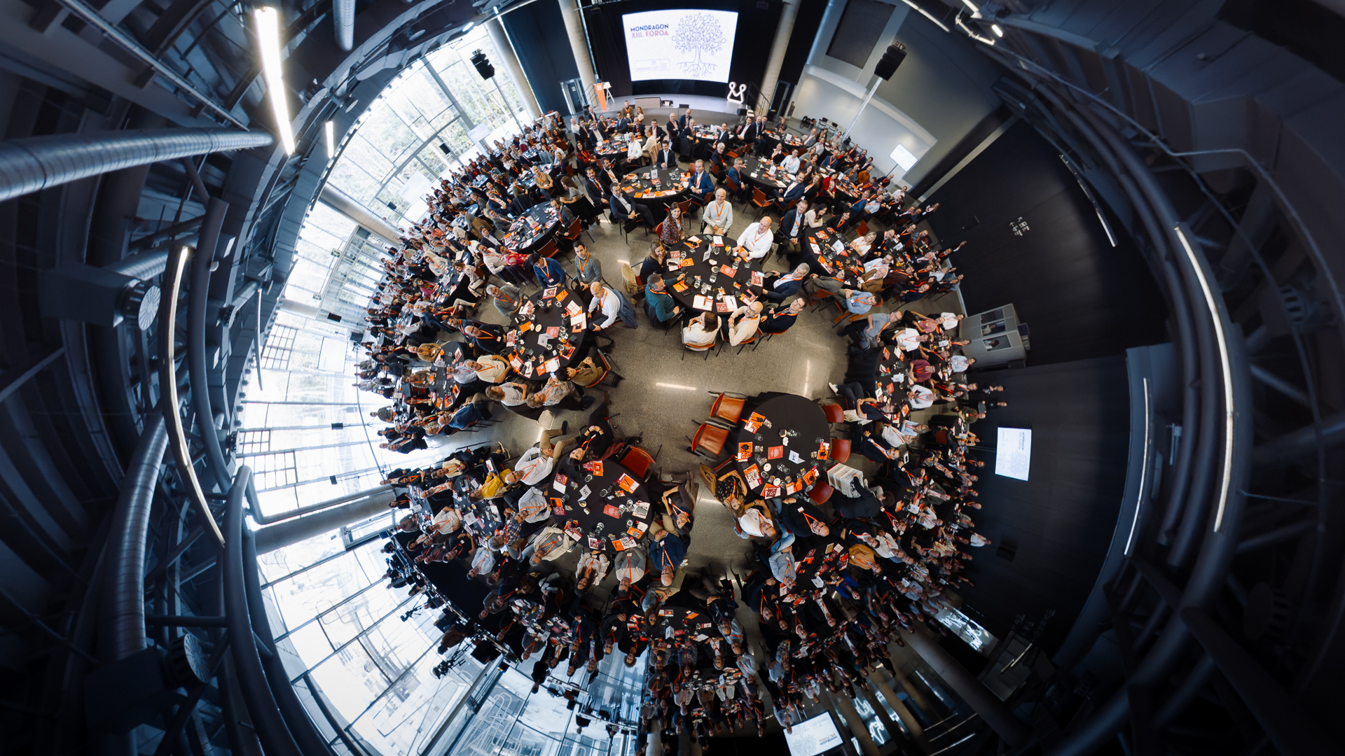 La XIII Edición del Foro MONDRAGON reúne a más de 400 personas en ...