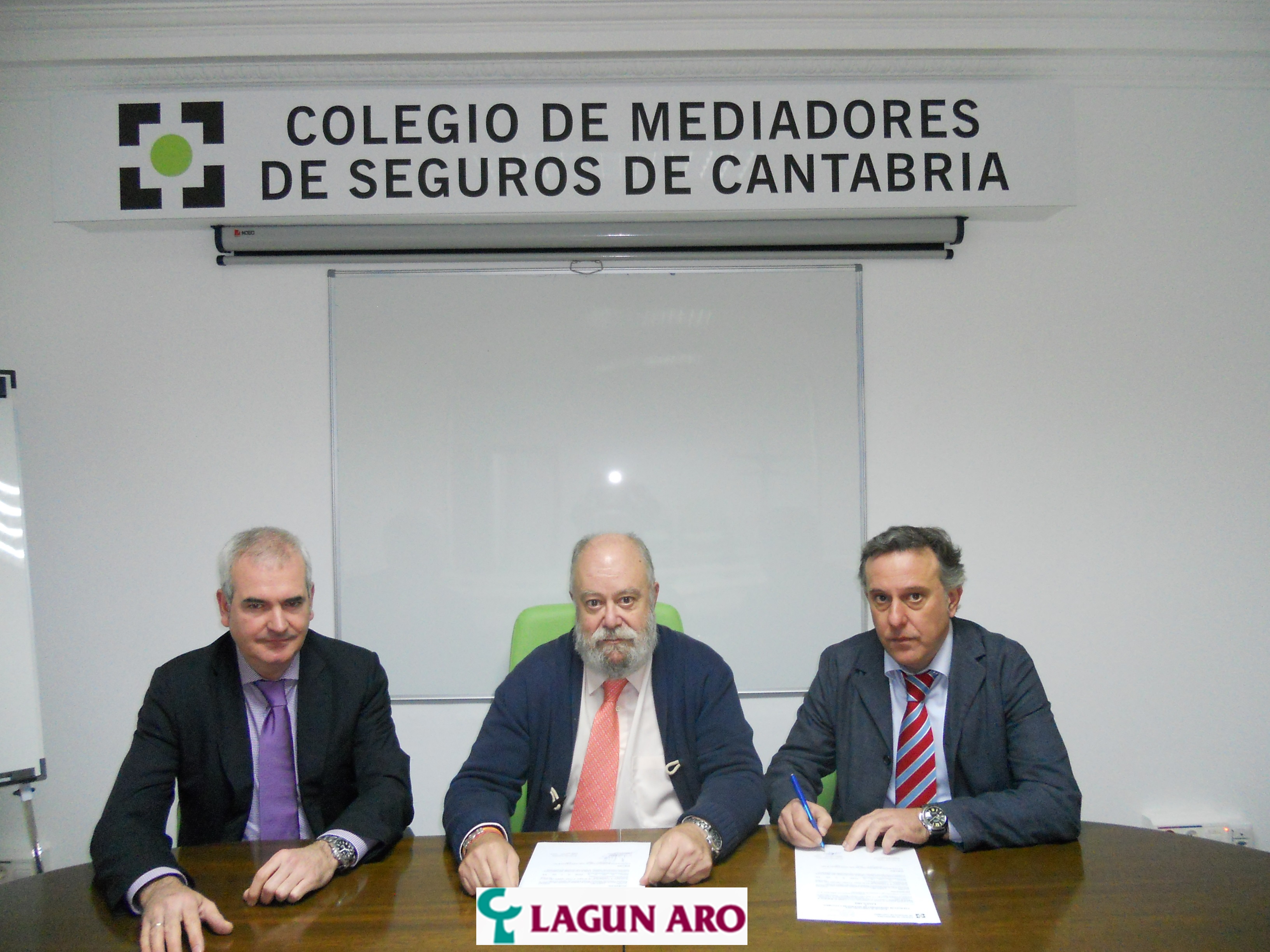 Seguros Lagun Aro firma un acuerdo de colaboración con el Colegio de ...