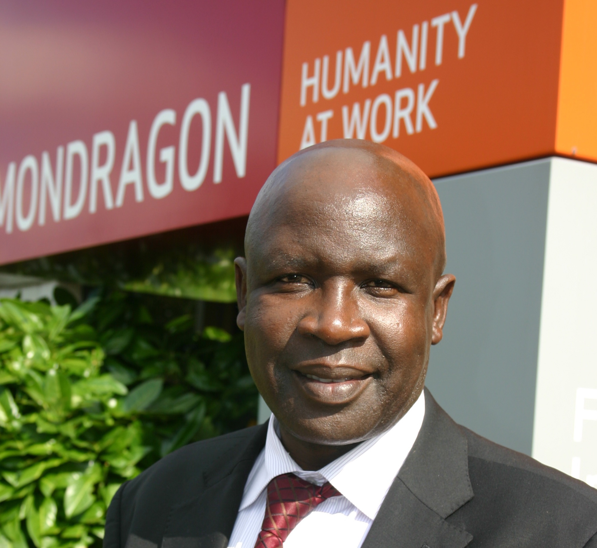 Kenyako enbaxadoreak MONDRAGON bisitatu zuen — TU Lankide: MONDRAGONeko ...